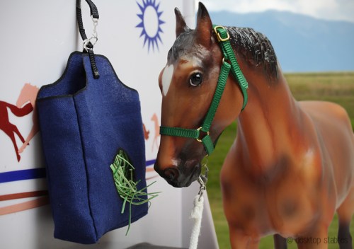 Tutorial: Hay Bags – Desktop Stables