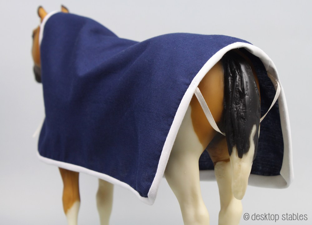 Square Cooler – Desktop Stables