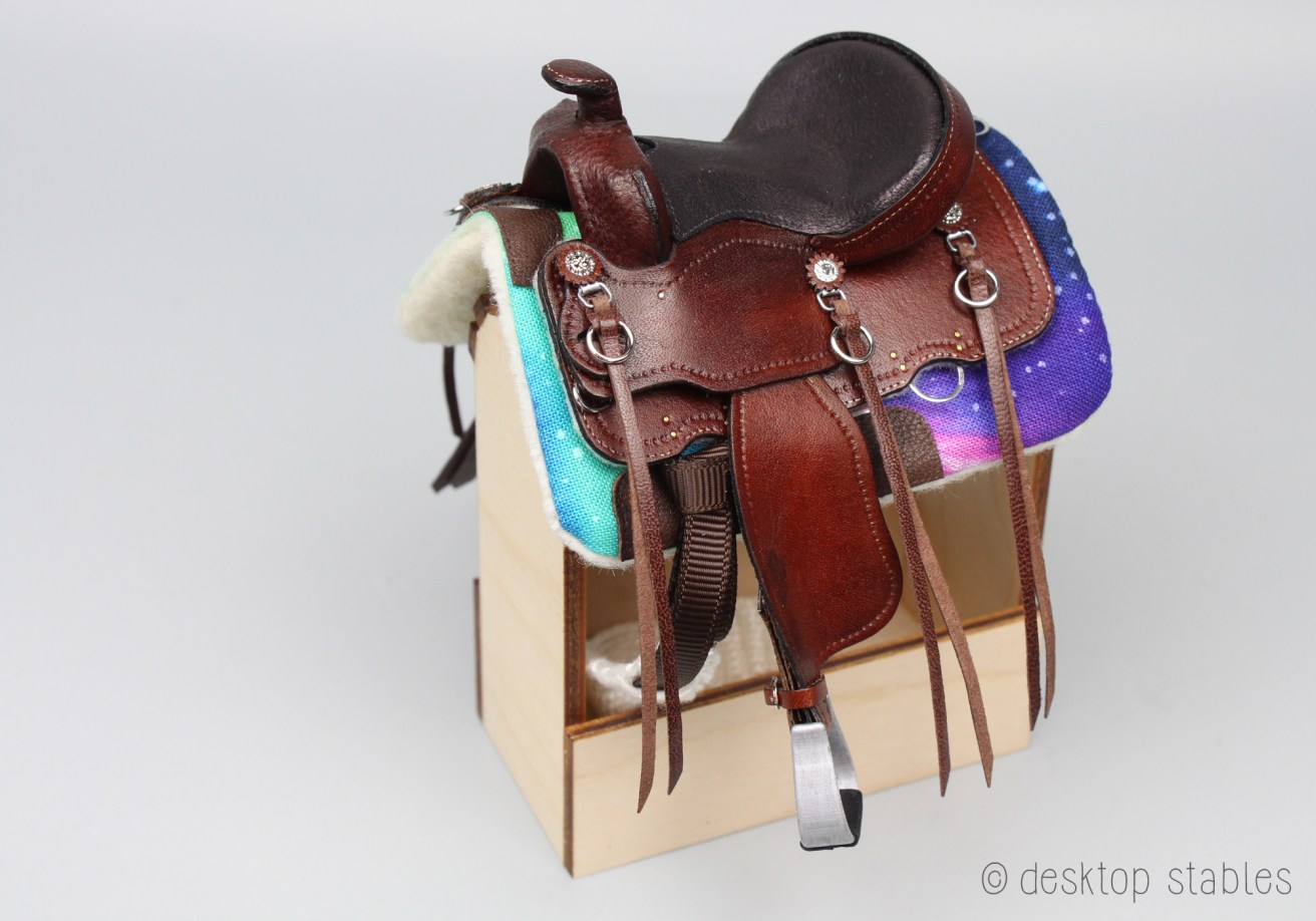 Completed Saddle – Desktop Stables