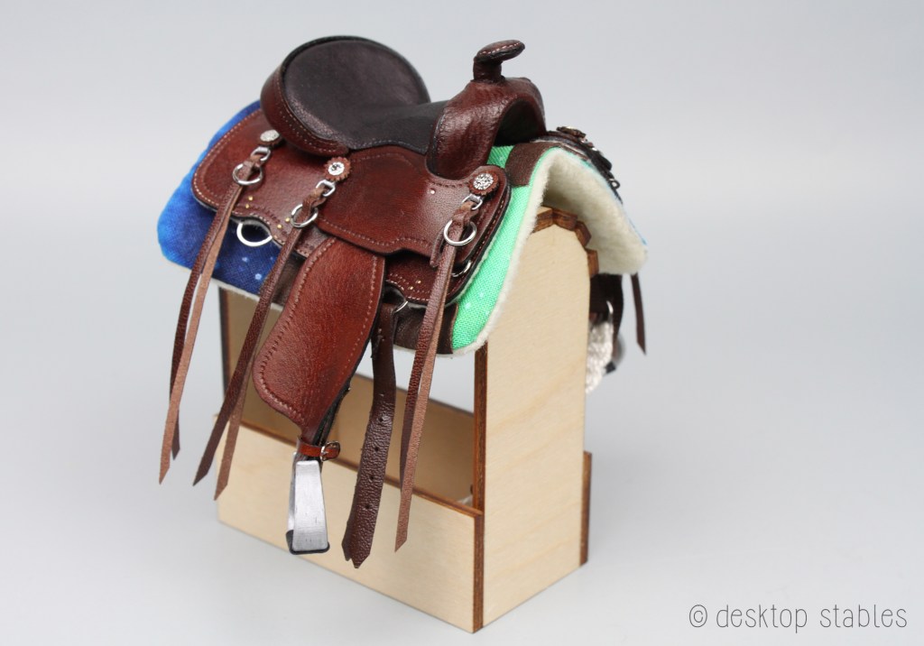 Completed Saddle – Desktop Stables