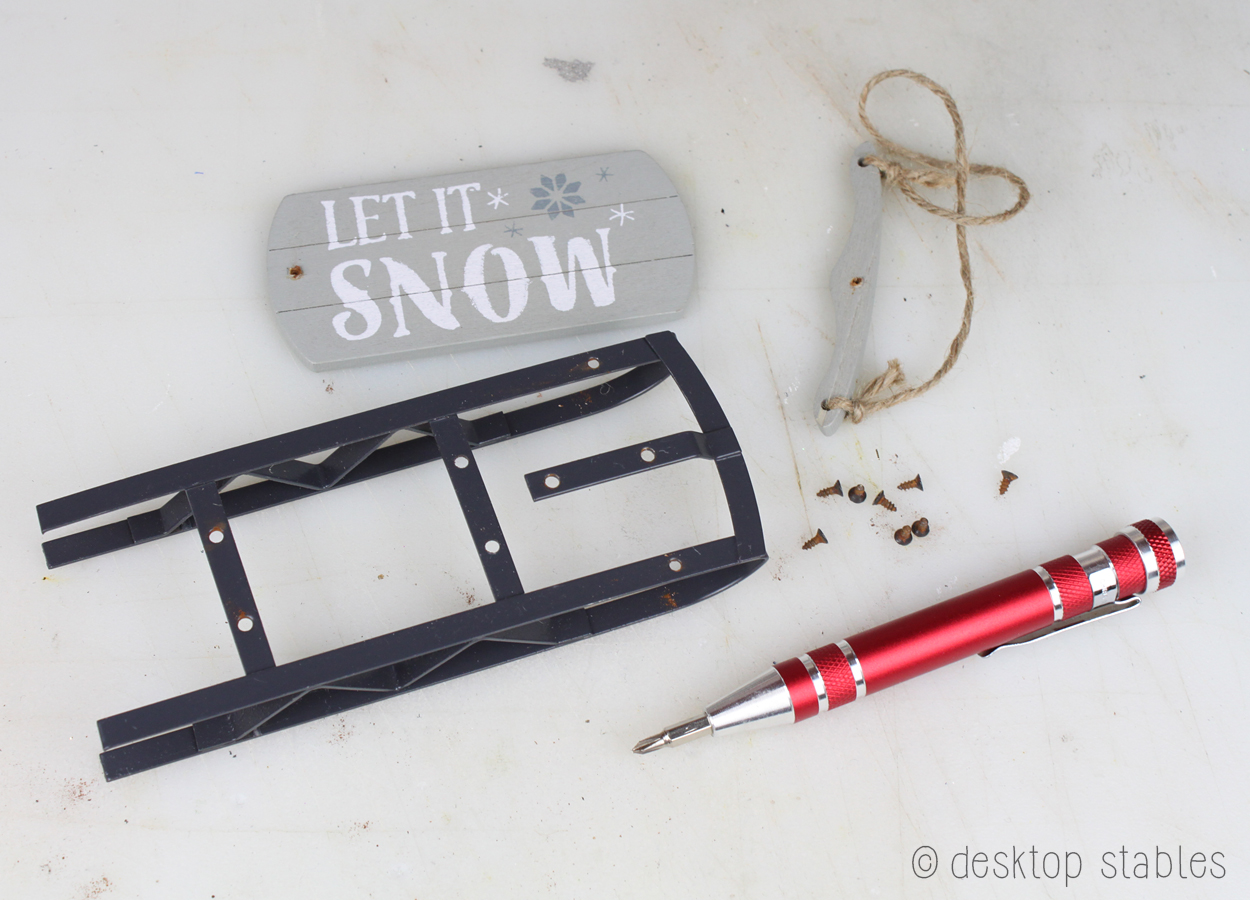 Target Sled – Desktop Stables